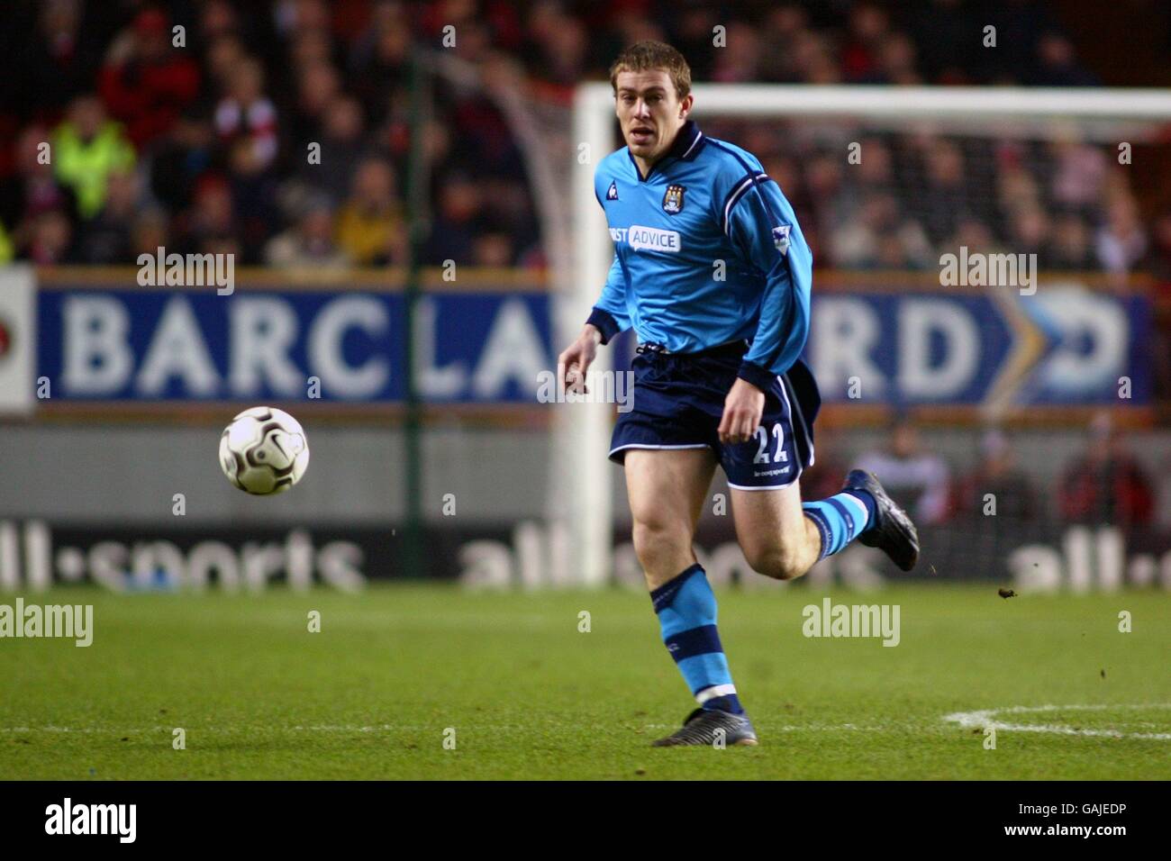 Richard dunne manchester city hi-res stock photography and images - Alamy
