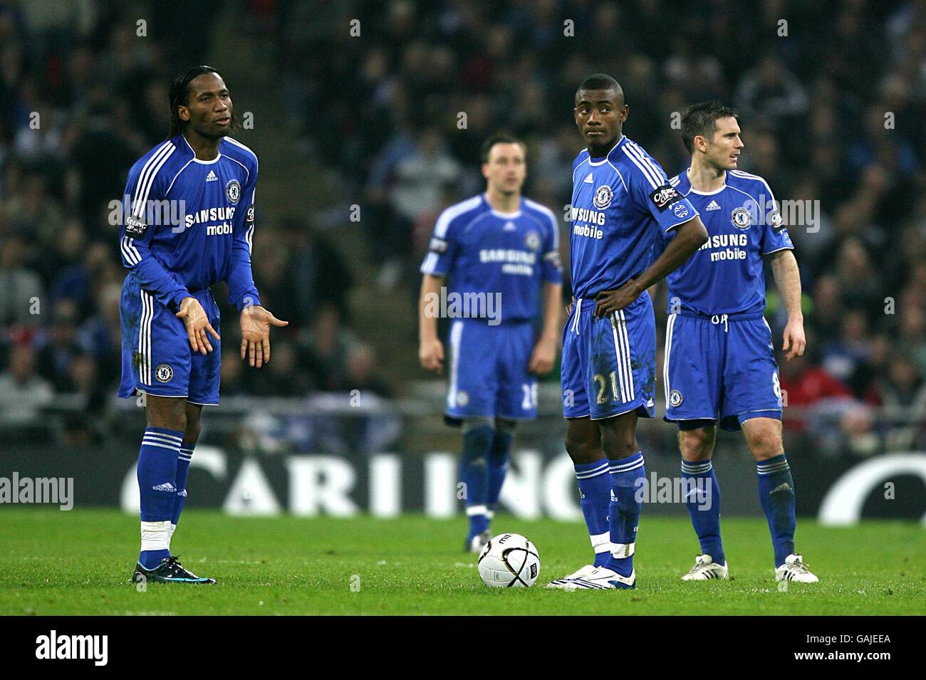 John terry and didier drogba chelsea hi-res stock photography and ...