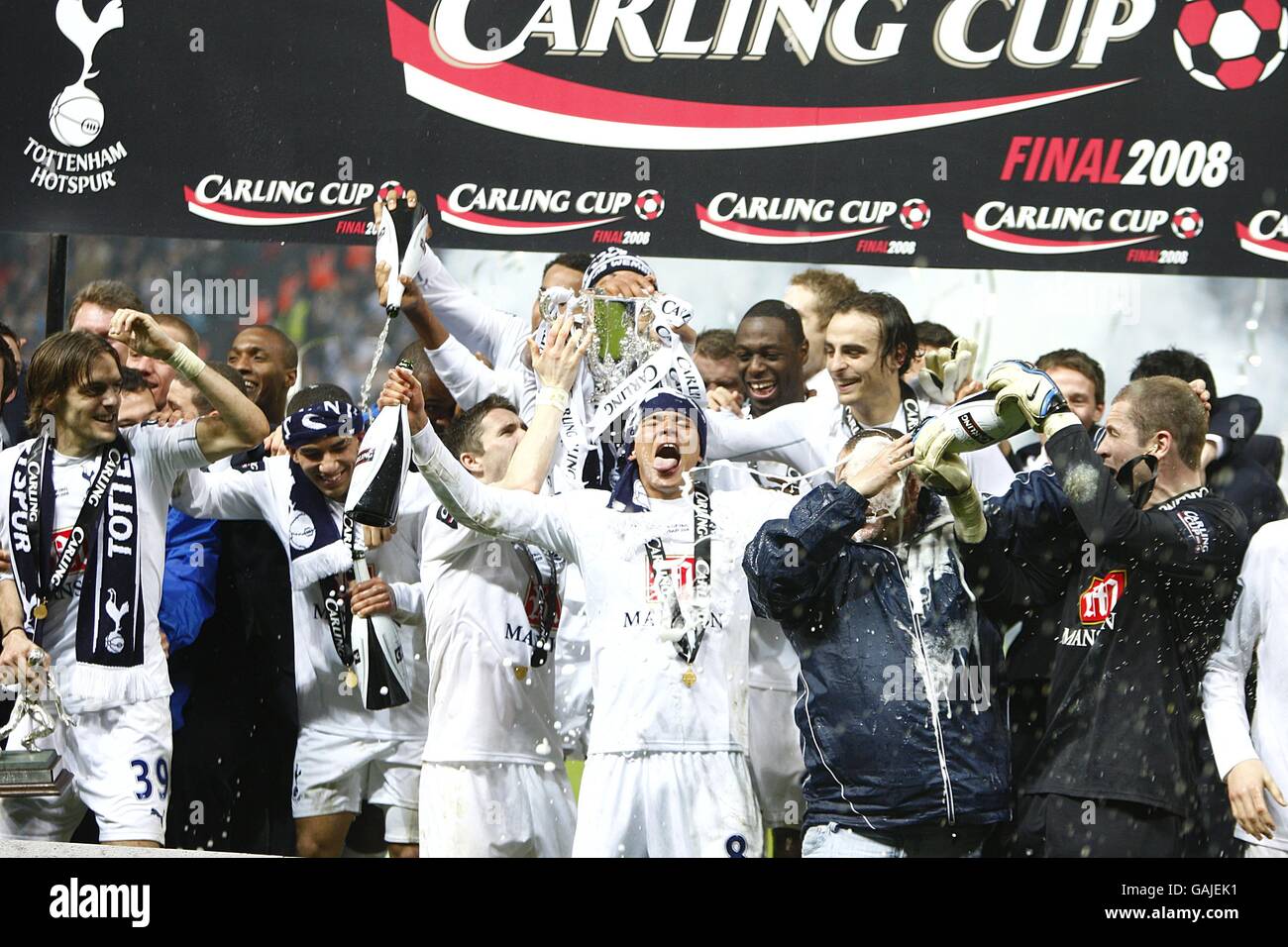 Tottenham hotspur winning cup hi-res stock photography and images - Alamy