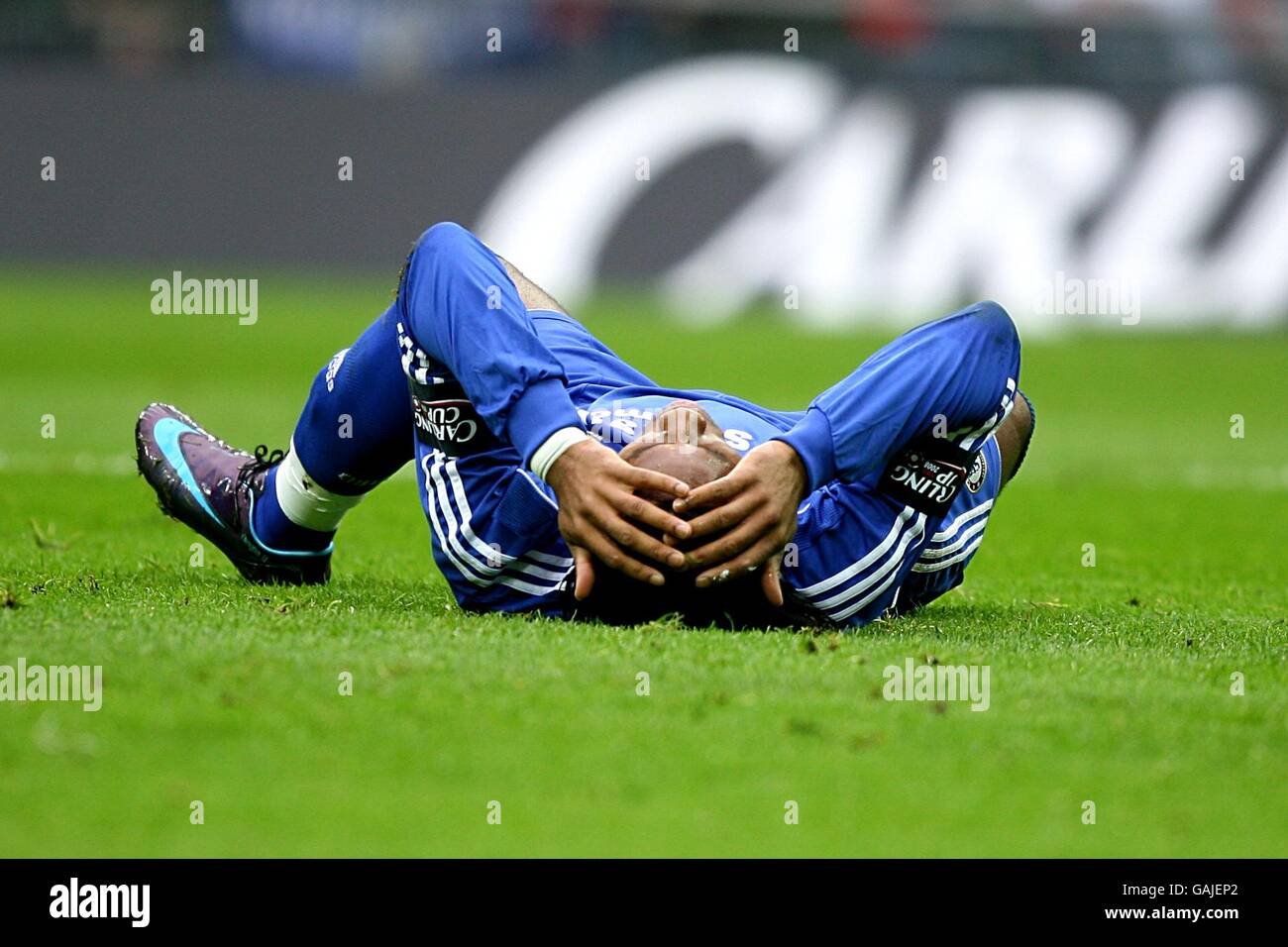 Football hands on head hi-res stock photography and images - Alamy