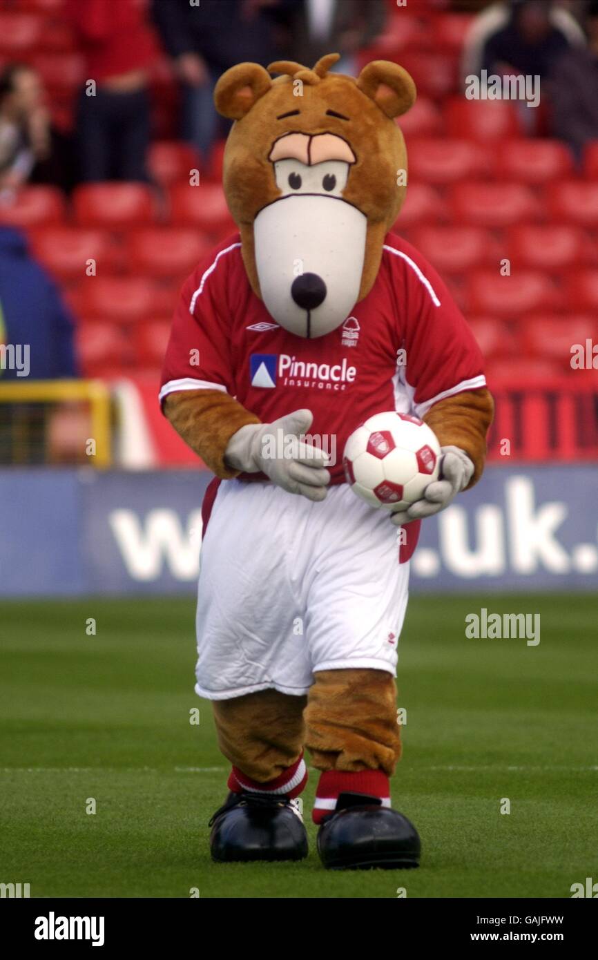 Mascot of nottingham forest hi-res stock photography and images - Alamy