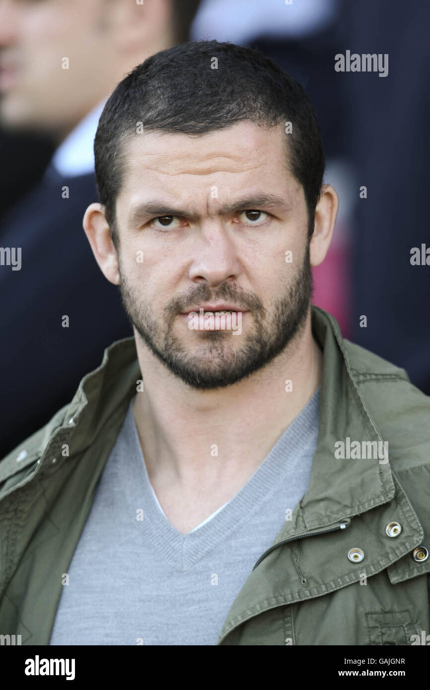 Rugby league player for wigan warriors hi-res stock photography and ...