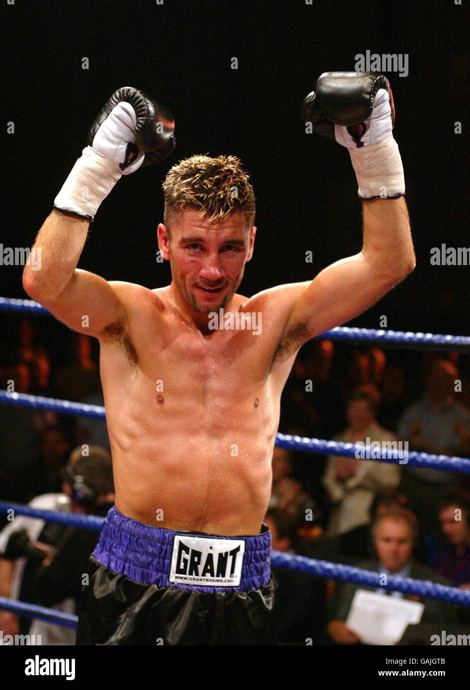 Boxing - Featherweight Bout - Wayne McCullough v Nikolai Eremeev Stock ...