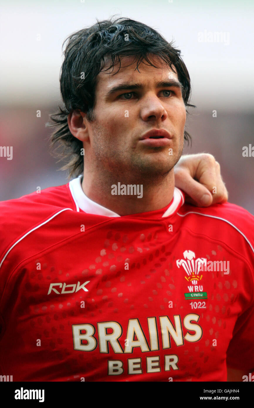 Mike phillips rugby hi-res stock photography and images - Alamy