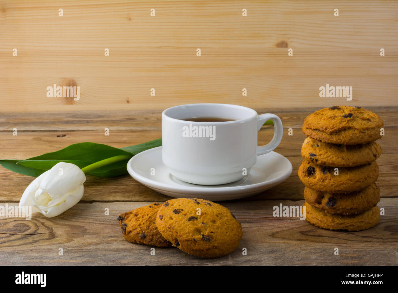 Cookies with tea hi-res stock photography and images - Alamy