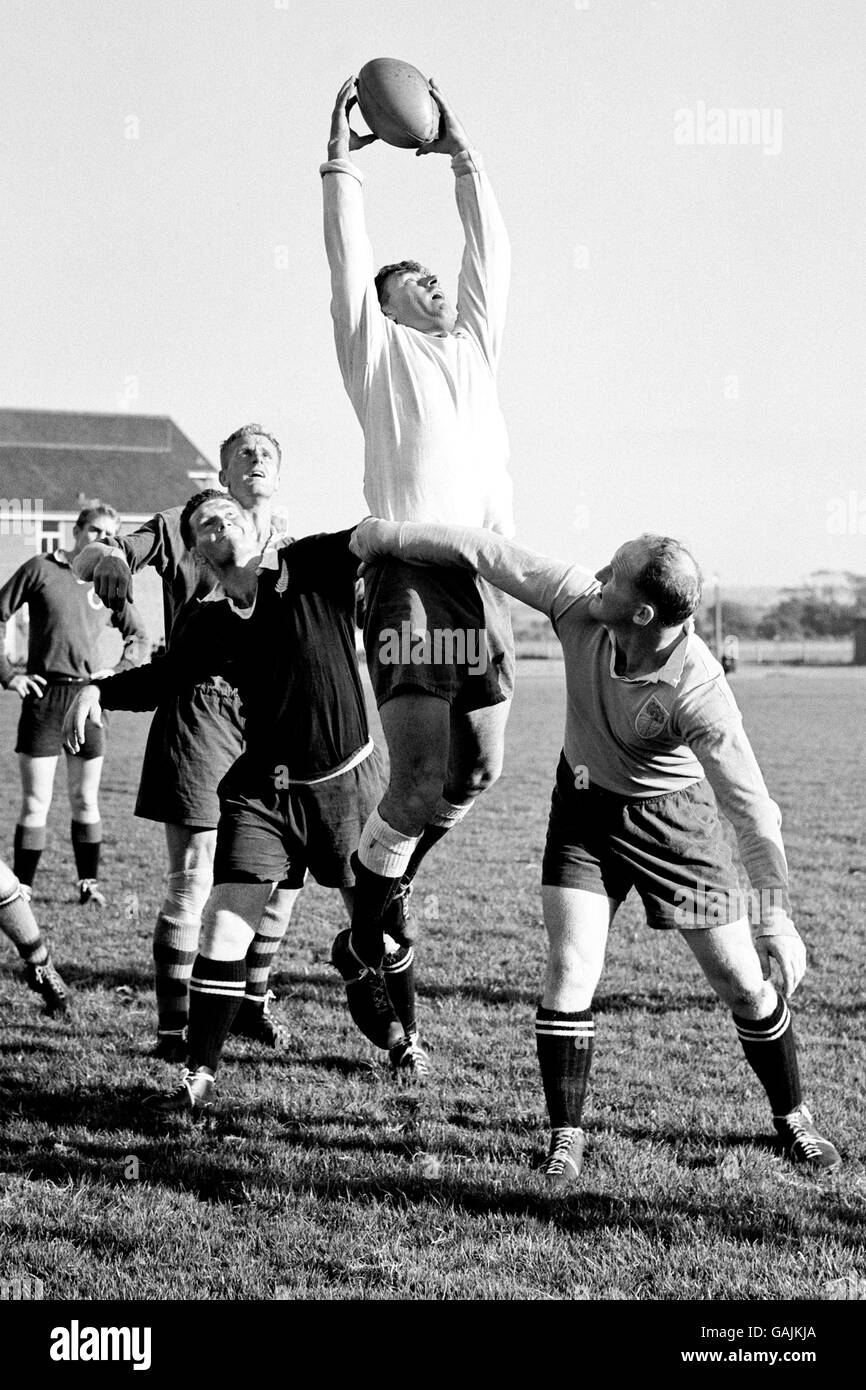 Colin meads all blacks hi-res stock photography and images - Alamy