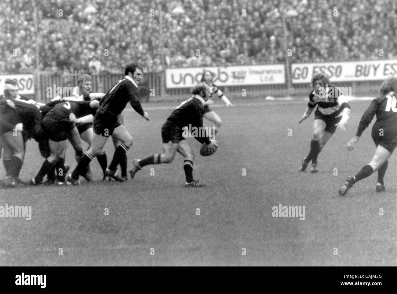 New zealands sid going c advances ball hi-res stock photography and ...