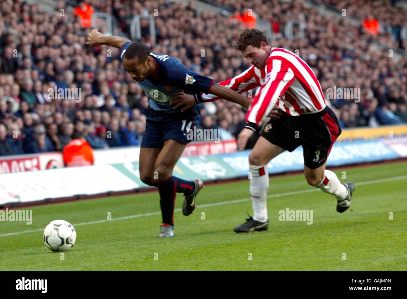 Arsenal l and wayne bridge hi-res stock photography and images - Alamy