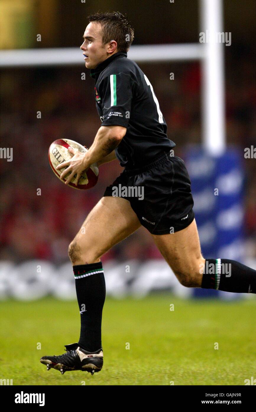 Action sport rugby union rhys williams hi-res stock photography and ...