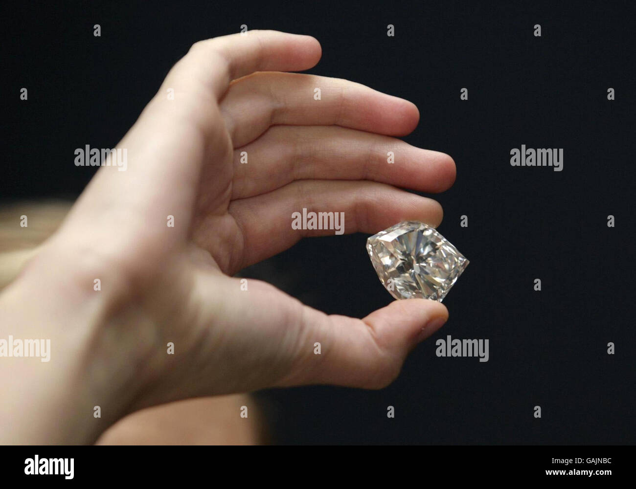 3 million diamond goes on show Stock Photo - Alamy