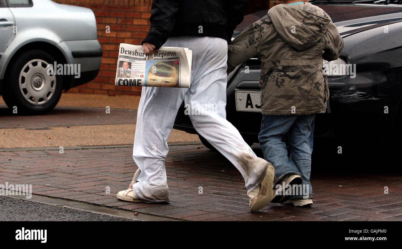 Missing legs hi-res stock photography and images - Alamy