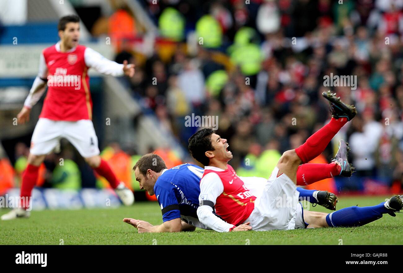 Resulting in broken leg hi-res stock photography and images - Alamy