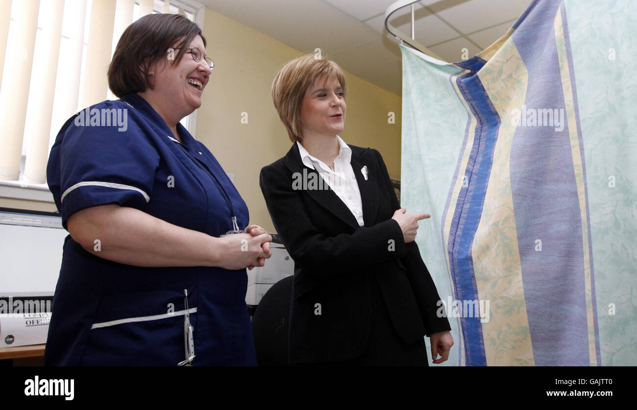 Cabinet Secretary for Health and Wellbeing Nicola Sturgeon chats to ...