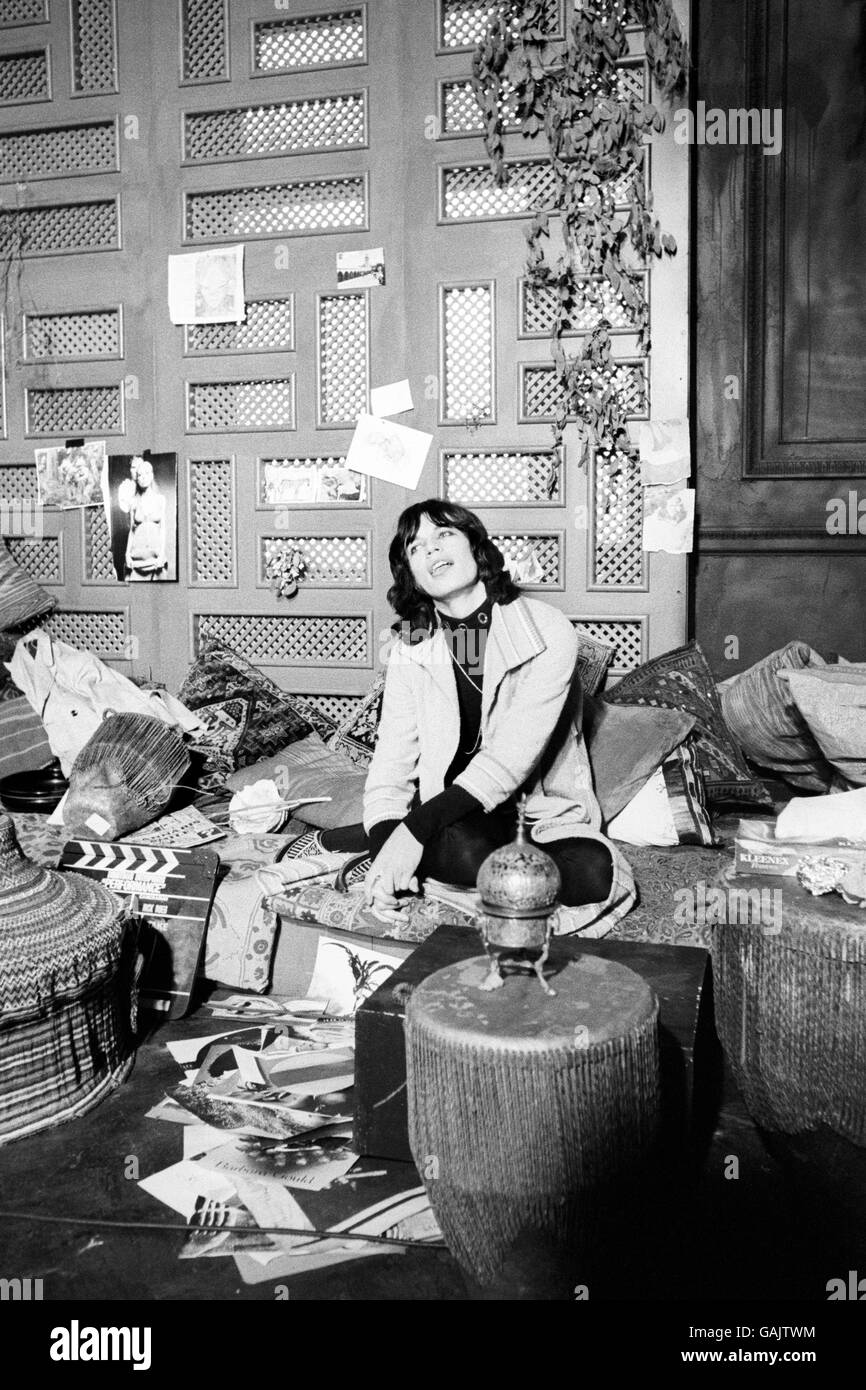 Performance film mick jagger hi-res stock photography and images - Alamy