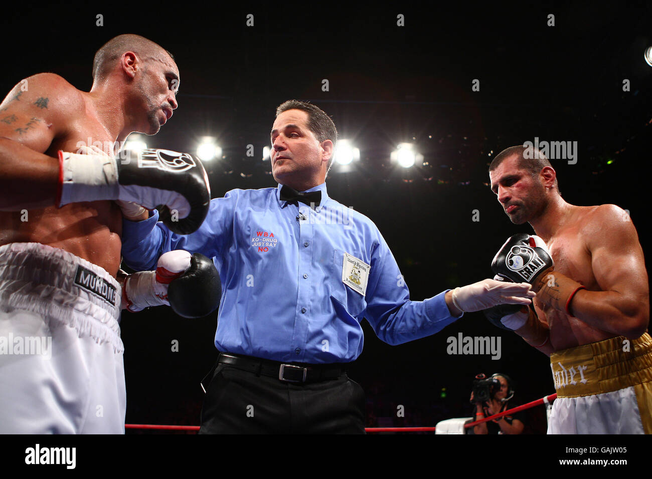 Boxing - WBA Super Middleweight Title - Anthony Mundine v Nader Hamdan Stock Photo - Alamy