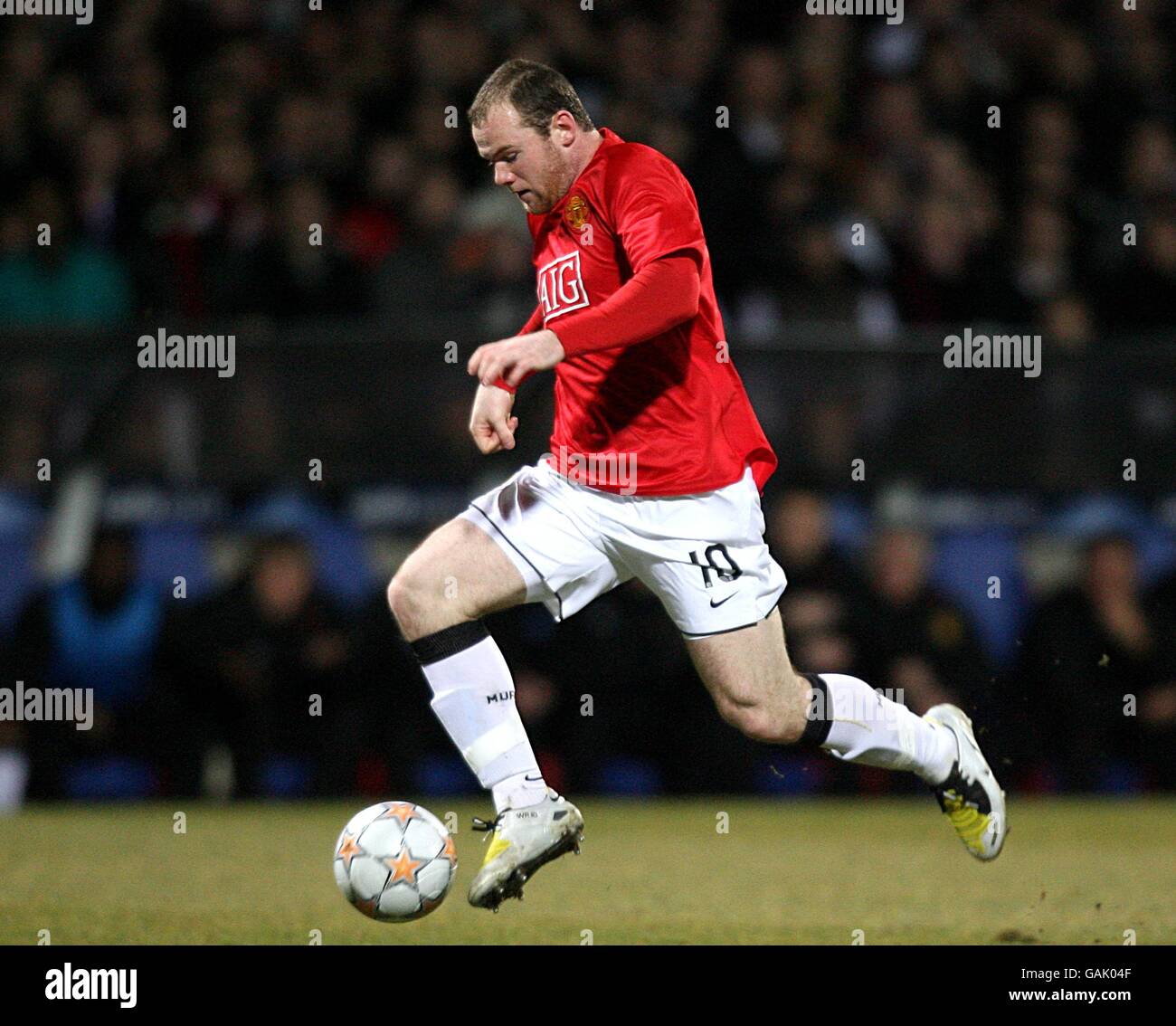 Uefa champions league olympique lyonnais v manchester united hi-res ...