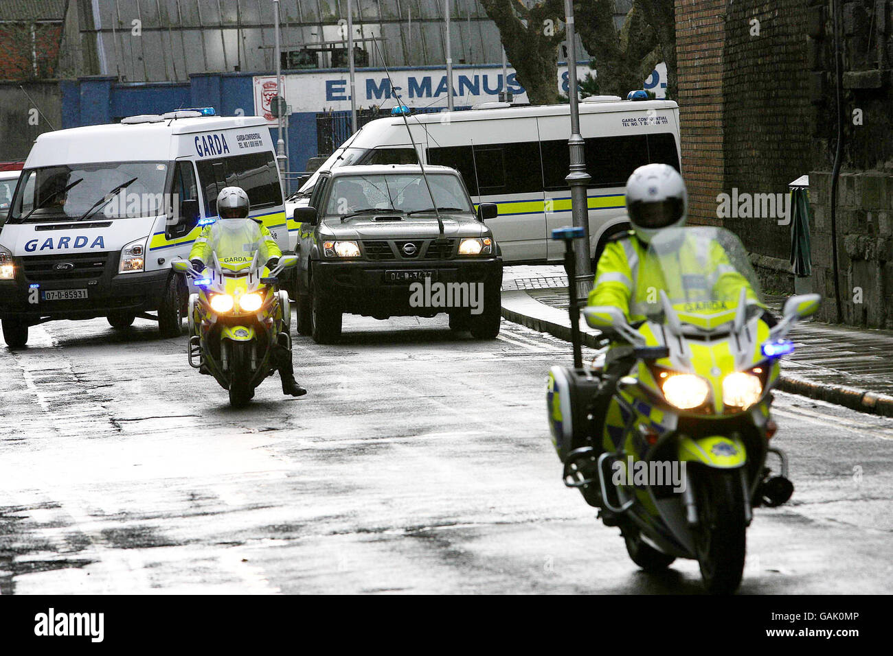 Irish national liberation army hi-res stock photography and images - Alamy