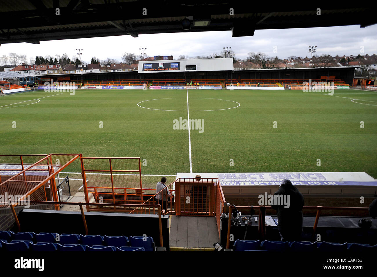 Milton keynes dons v barnet hi-res stock photography and images - Alamy
