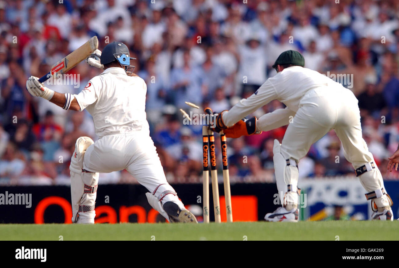 Cricket - The Ashes - Fourth Test - Third Day - Australia v England ...
