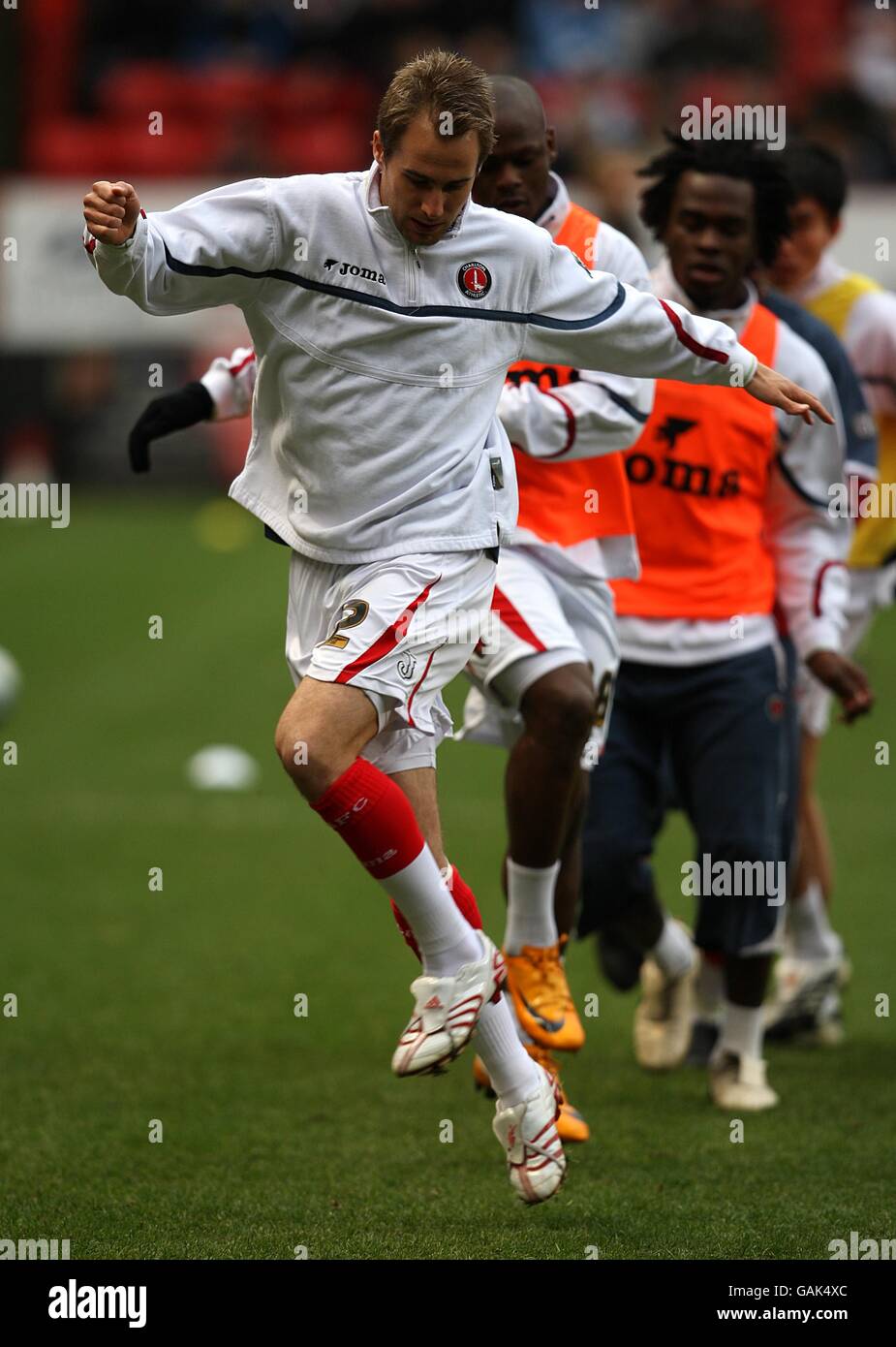 Charlton Athletic's Luke Varney warms up prior to kick-off Stock Photo ...