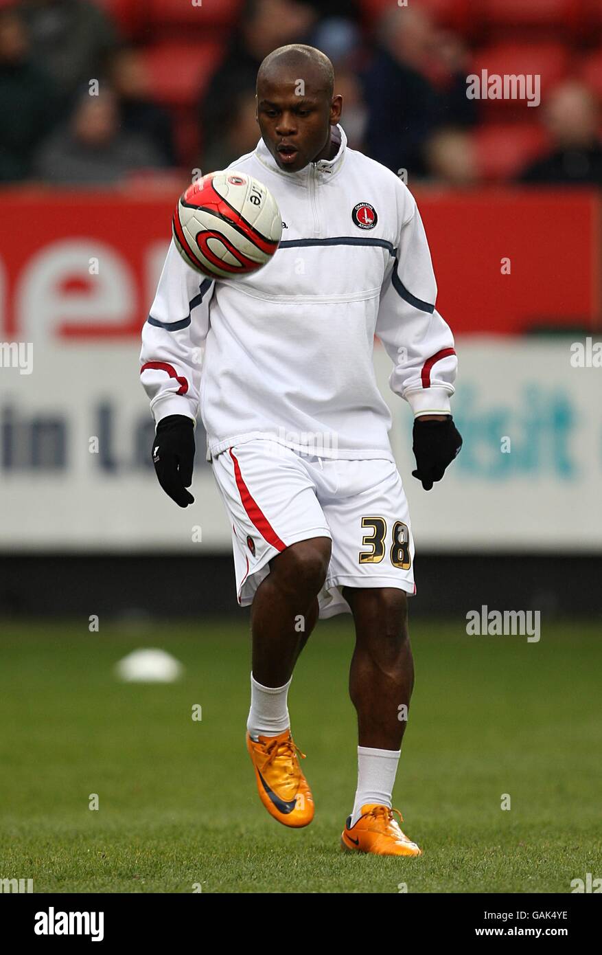 Soccer - Coca-Cola Football League Championship - Charlton Athletic v ...