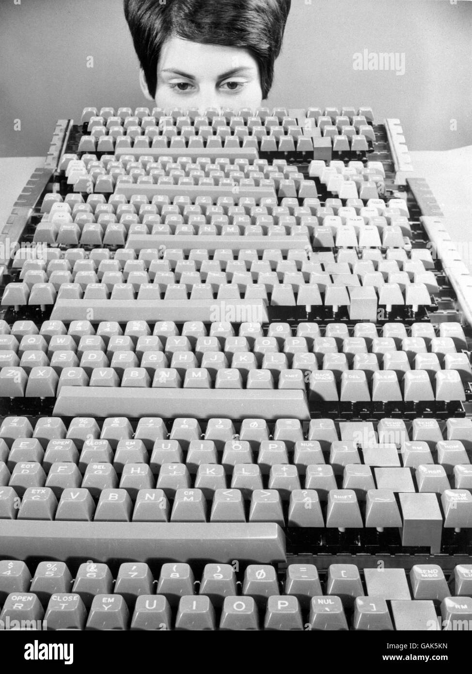 1960s technology hi-res stock photography and images - Alamy