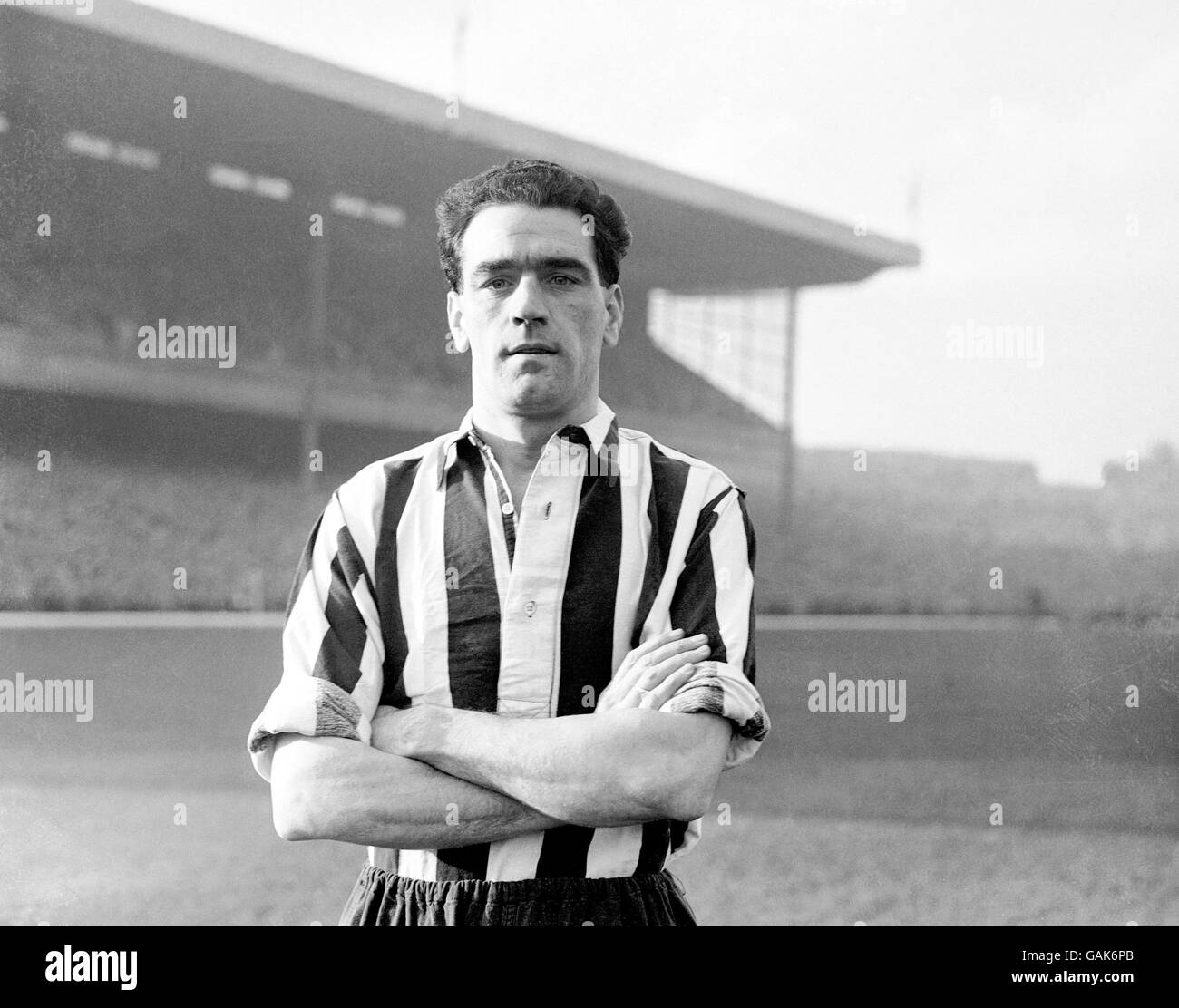 Newcastle united joe harvey Black and White Stock Photos & Images - Alamy