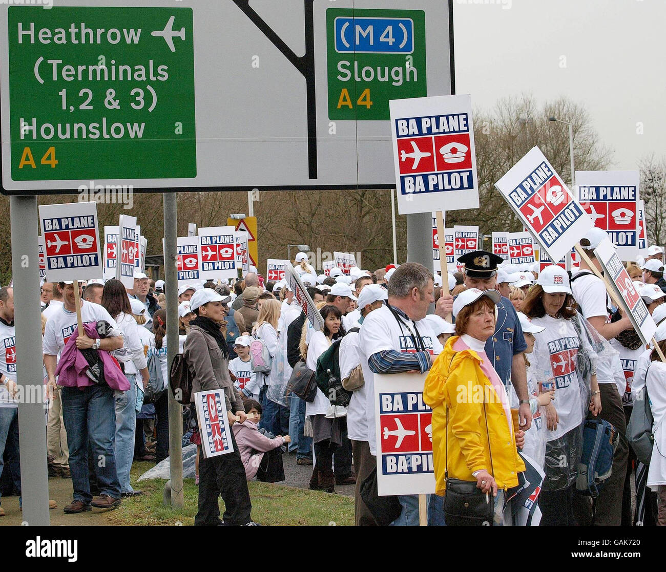 BA Pilots protest at Heathrow Stock Photo - Alamy