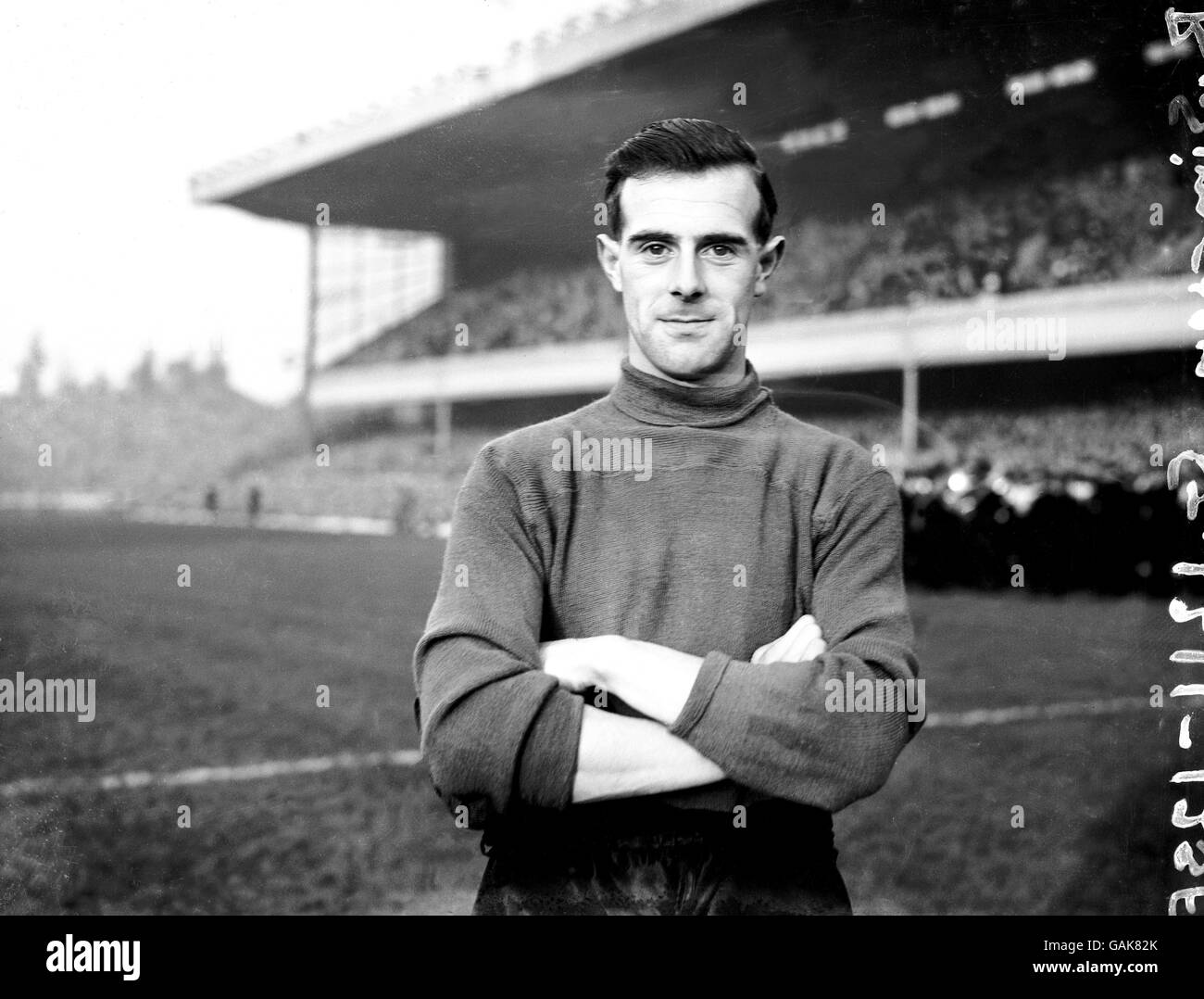 Ronnie simpson hi-res stock photography and images - Alamy