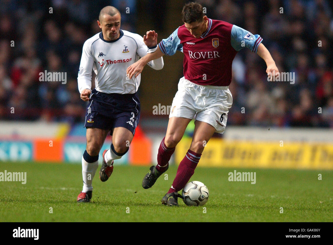 Tottenham hotspurs stephen carr closes down aston villas barry hi-res ...