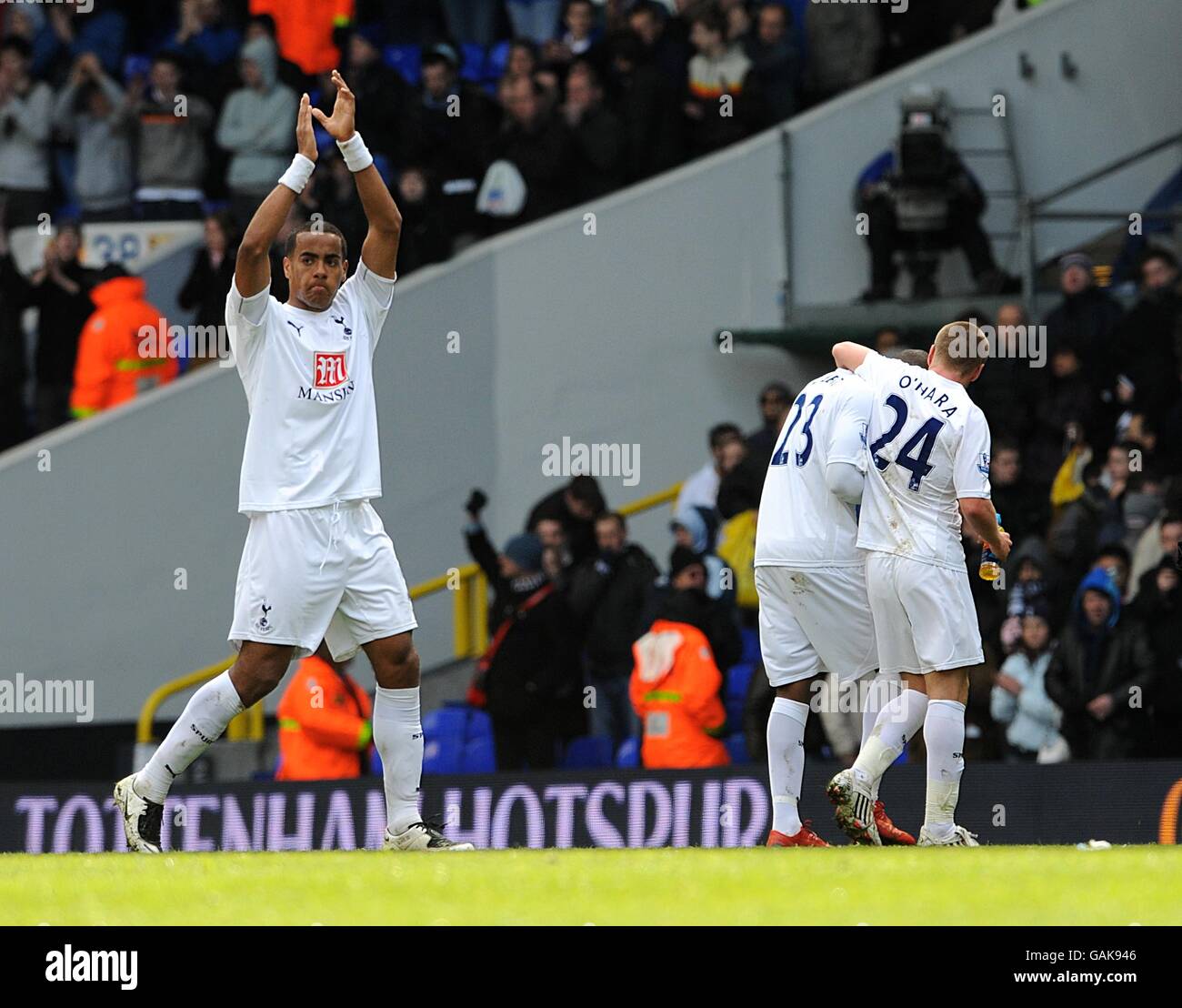 Tom huddlestone and darren bent hi-res stock photography and images - Alamy