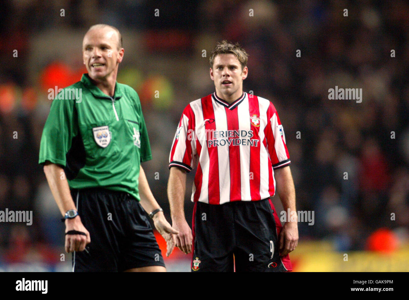 Southamptons james beattie r and referee steve bennett l hi-res stock ...