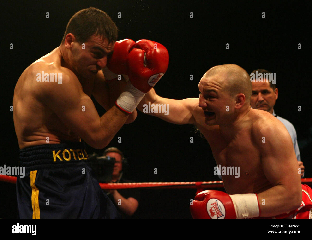 Boxing - WBA Light Welterweight Title - Gavin Rees v Andreas Kotelnik ...