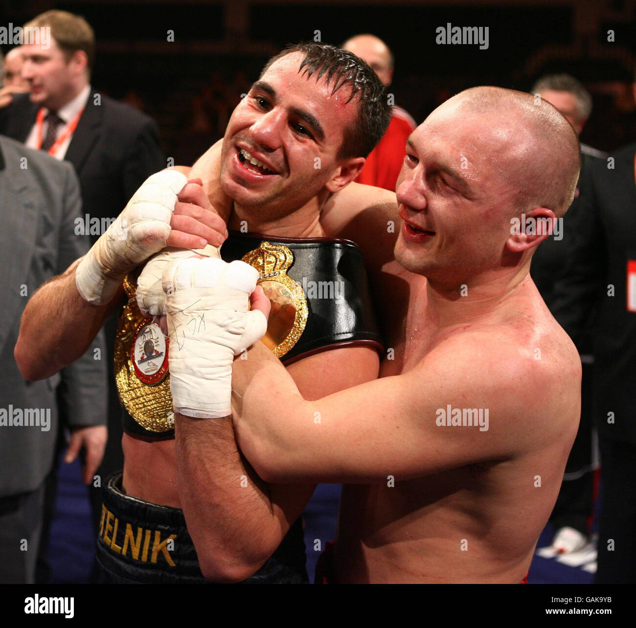 Gavin Rees hugs Andreas Kotelnik after the WBA Light Welterweight bout ...