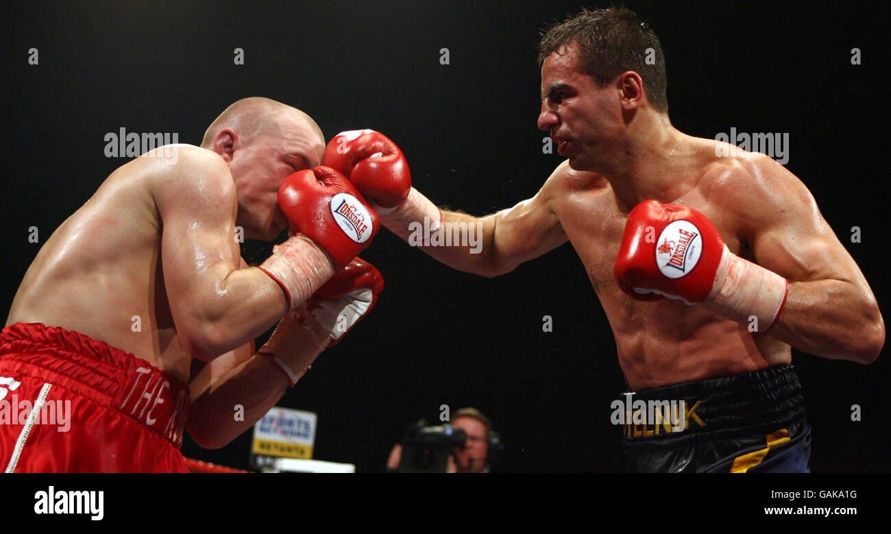 Gavin Rees (left) in action against Andreas Kotelnik during the WBA ...