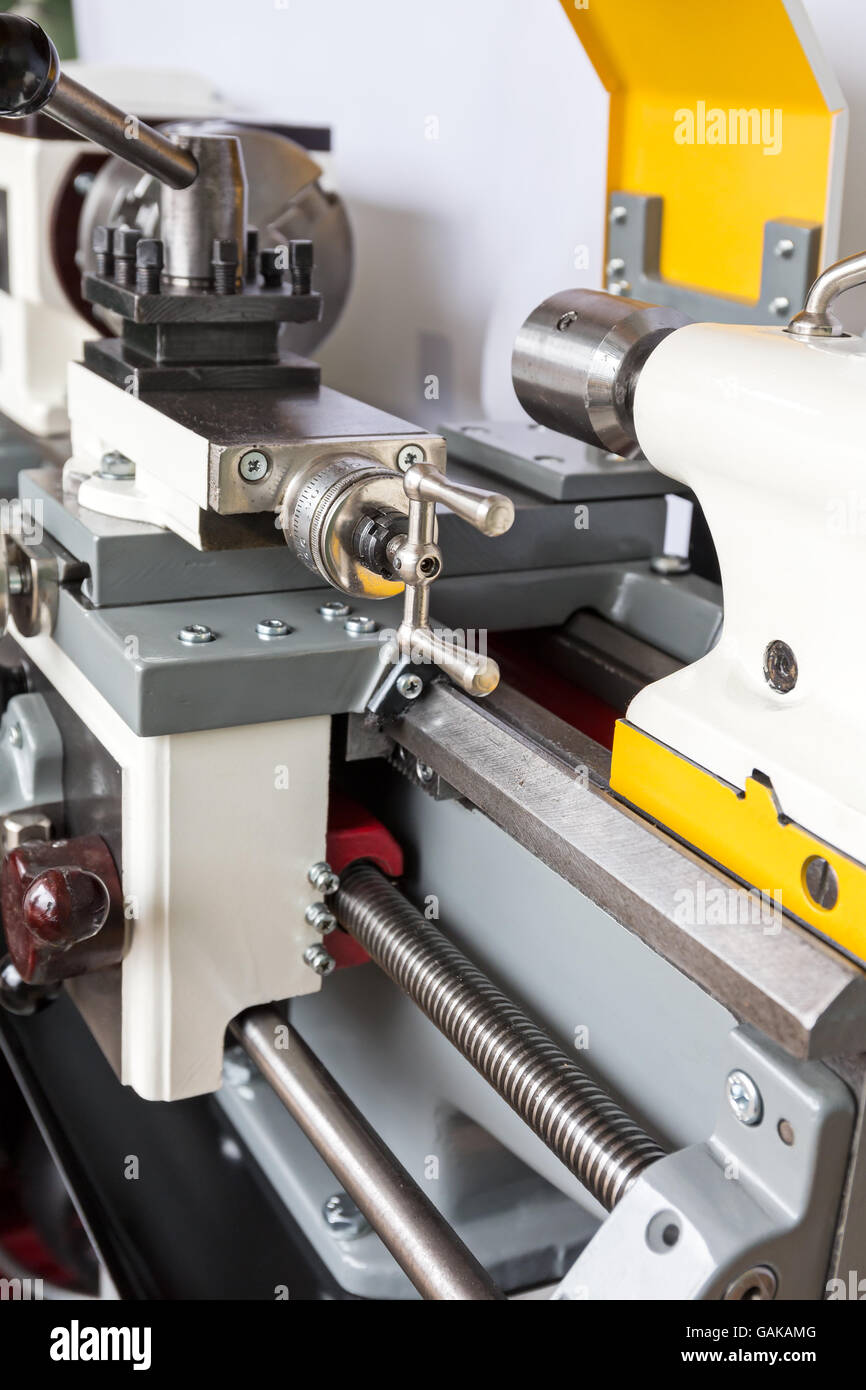 Lathe machine shop hi-res stock photography and images - Alamy