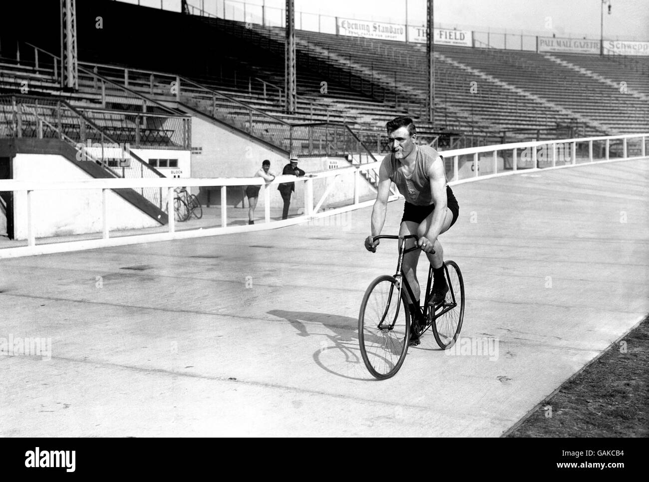 Summer Olympic Games 1908 - Cycling - White City Stock Photo - Alamy