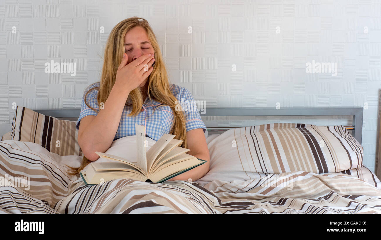 Book rests hi-res stock photography and images - Alamy