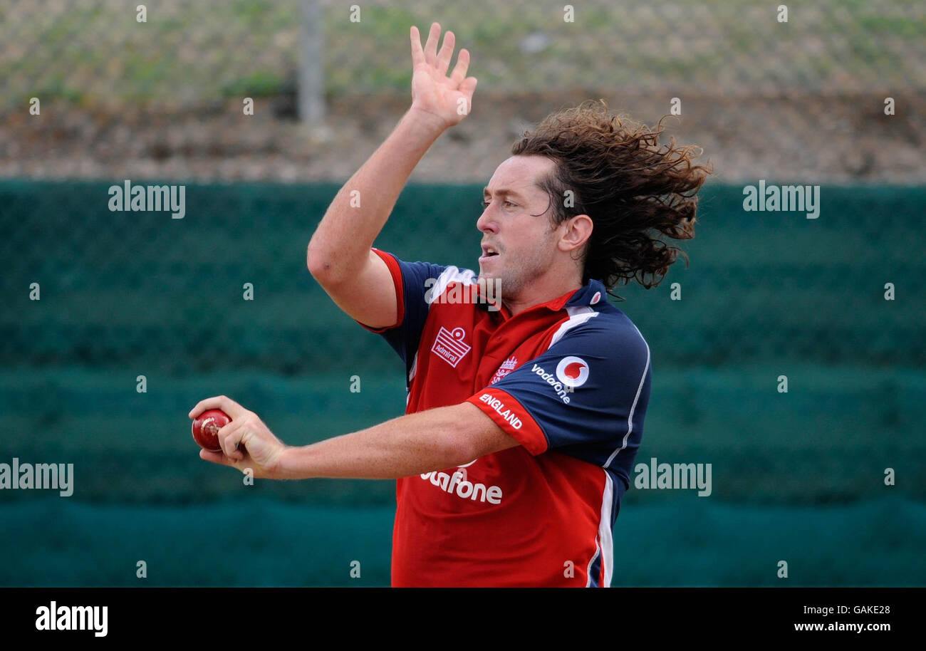 Cricket - England Practice - Seddon Park Stock Photo - Alamy