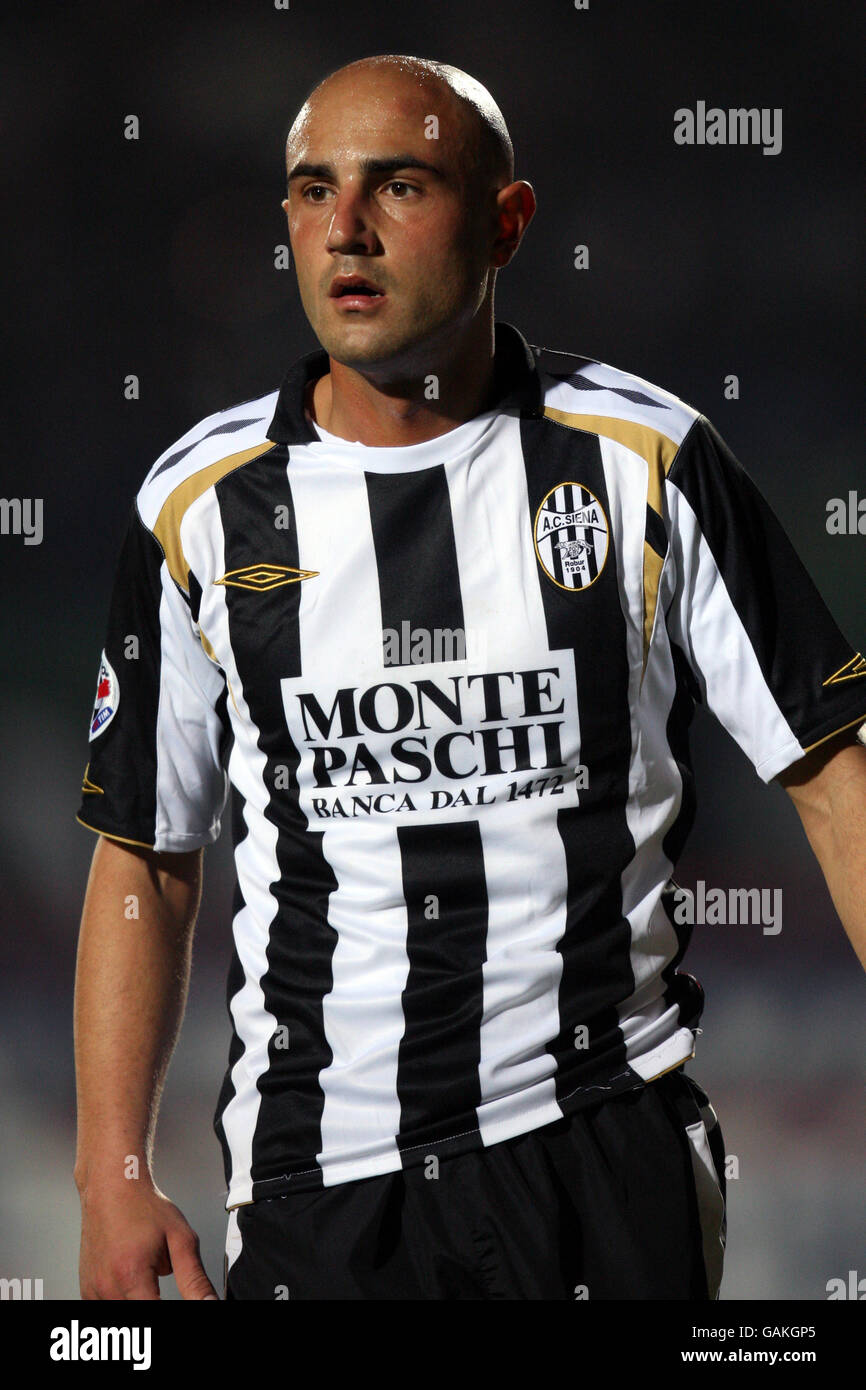 Maccarone hi-res stock photography and images - Alamy