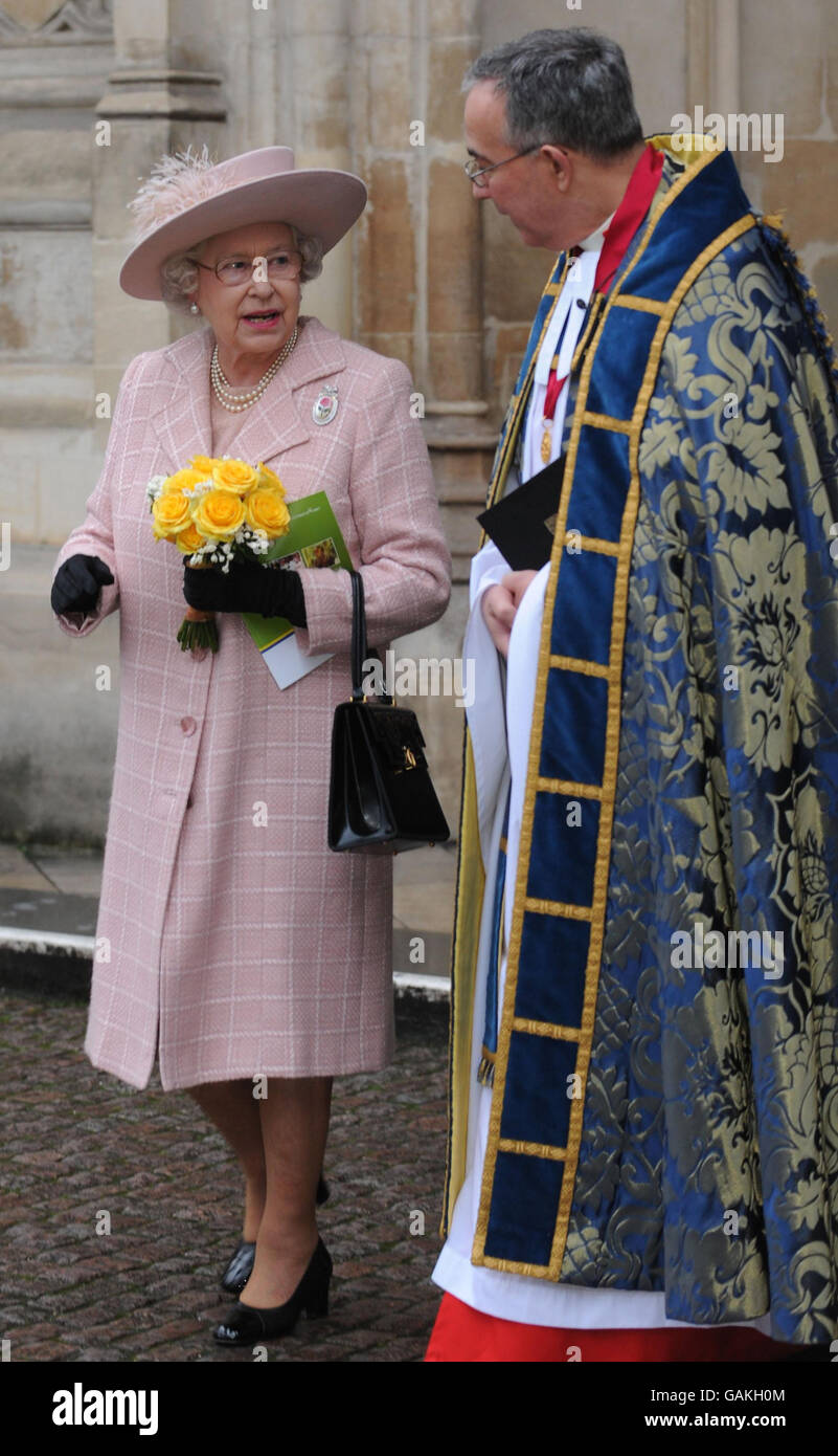 Queen elizabeth ii attending the commonwealth service at westminster ...