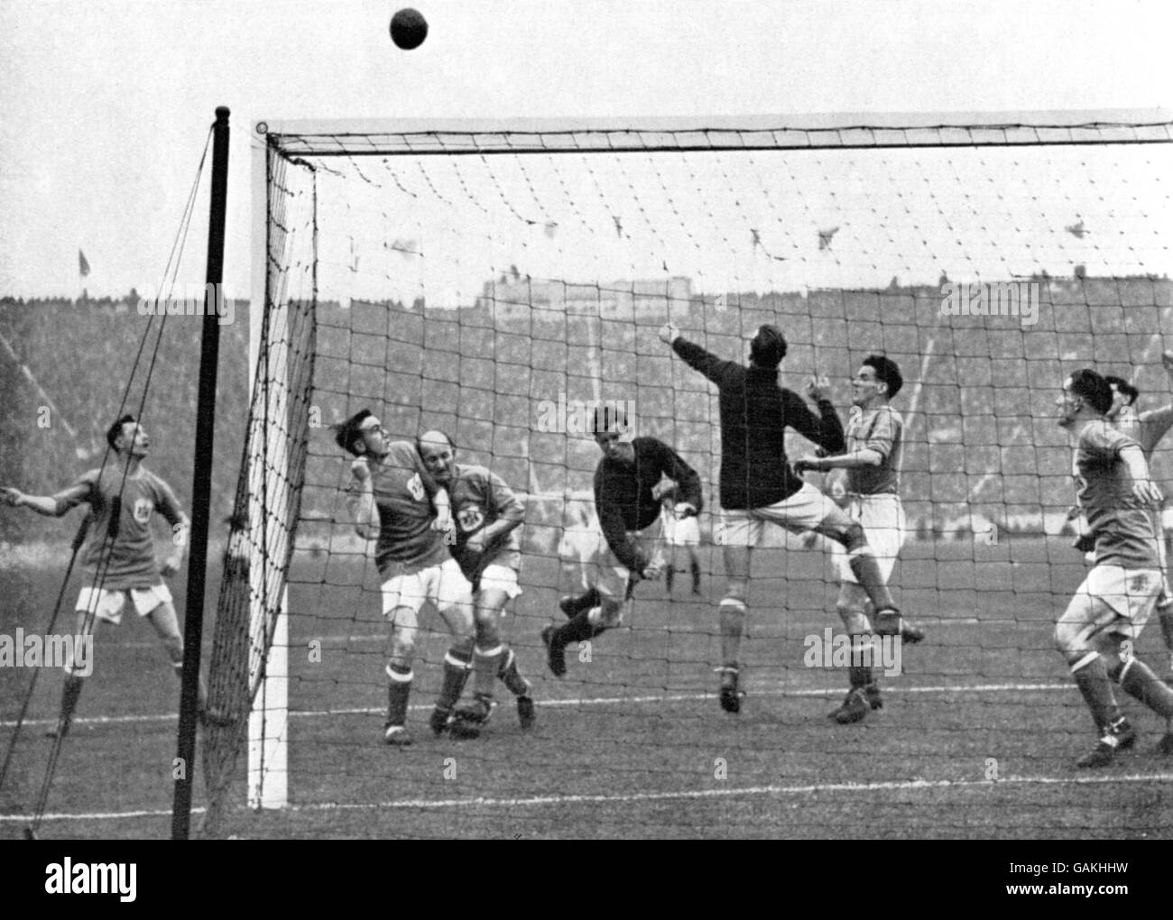 Len davies, cardiff city hi-res stock photography and images - Alamy