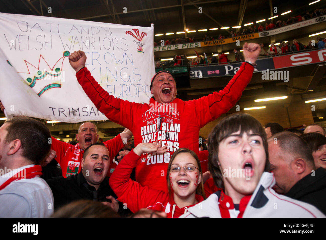 Wales celebrate winning the nations championship 2008 the grand slam hi ...