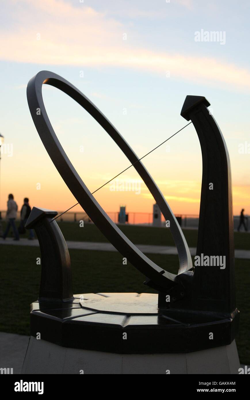 General view of a sundial at the Griffith Observatory in Los Angeles ...