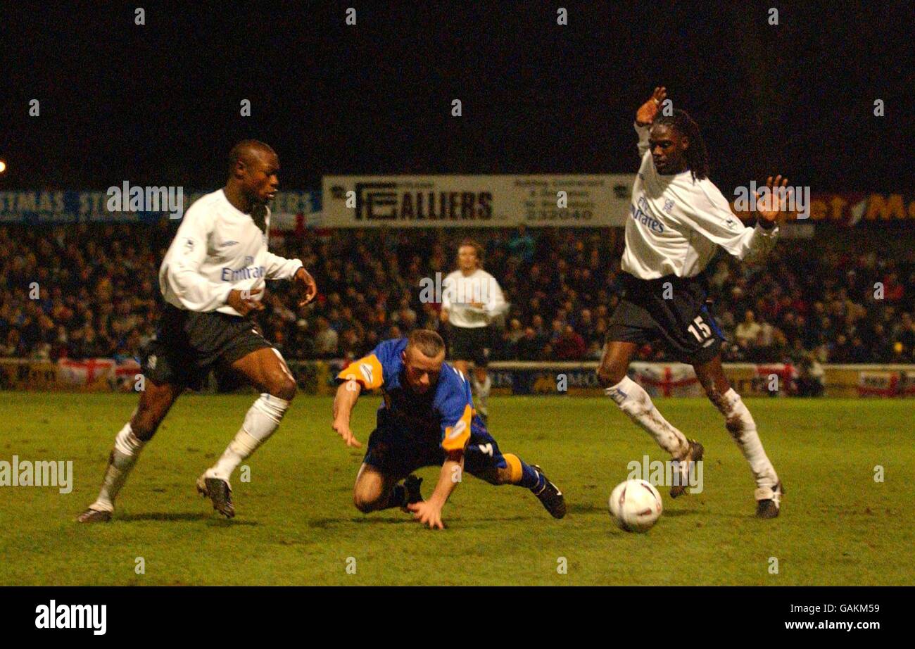 Chelseas mario melchiot hi-res stock photography and images - Alamy