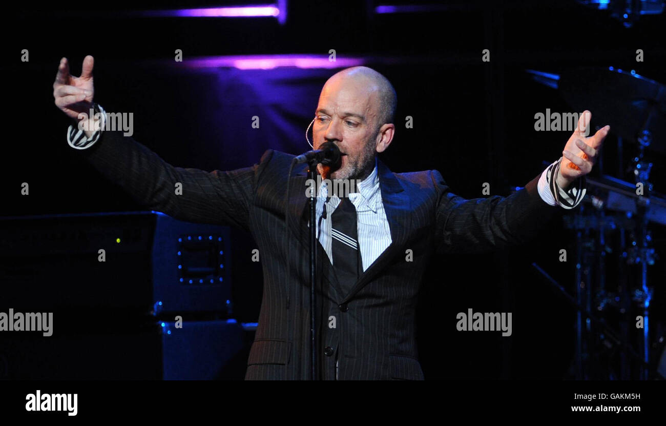 Michael Stipe on stage as REM perform in concert at The Royal Albert ...
