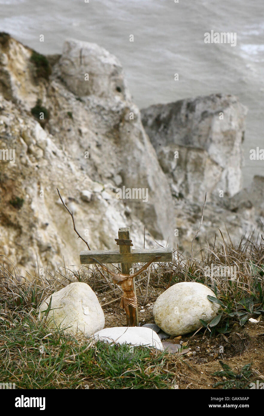 Cross on cliffs beachy head hi-res stock photography and images - Alamy