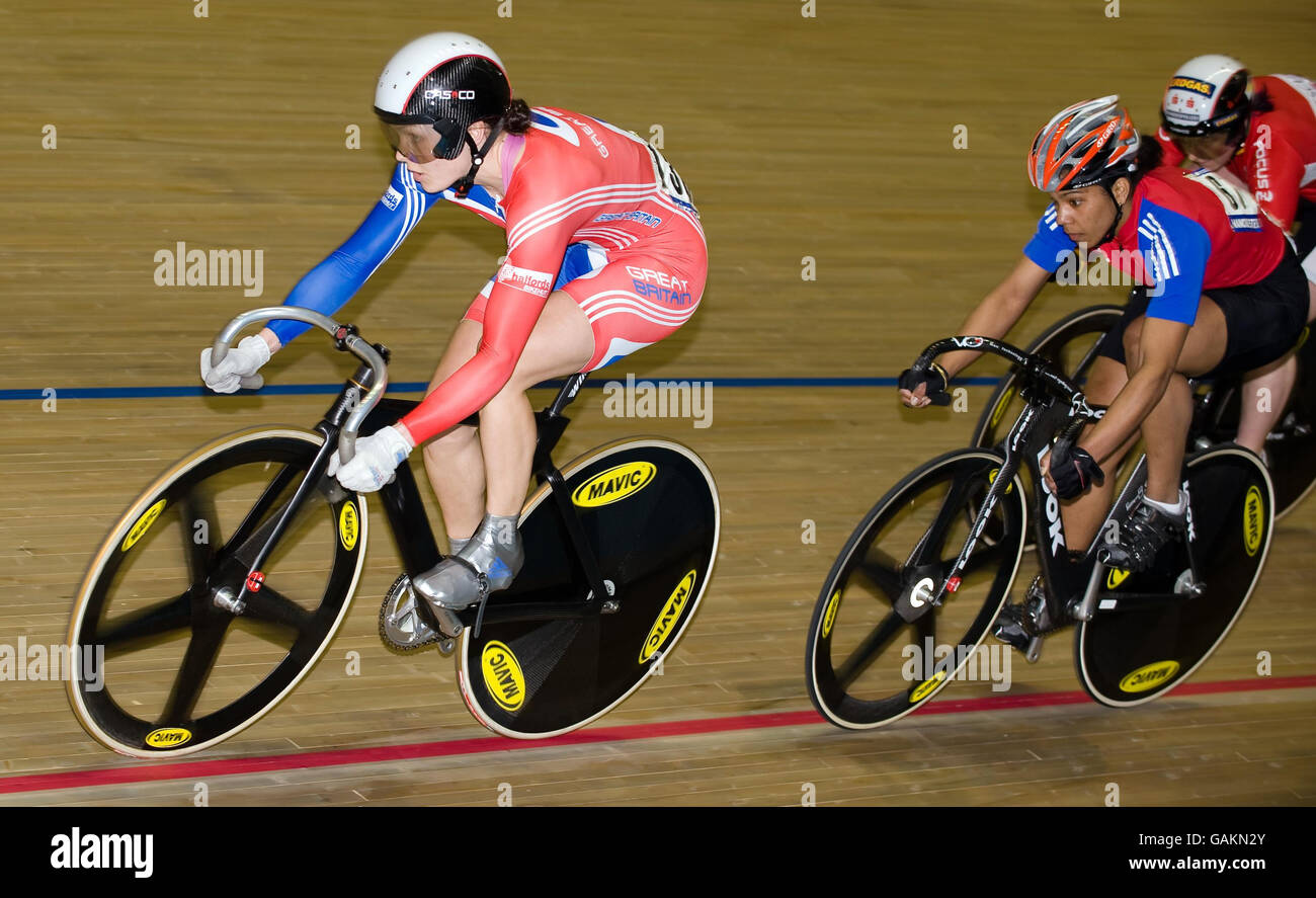 Great Britain's Victoria Pendleton completes in the first round of ...