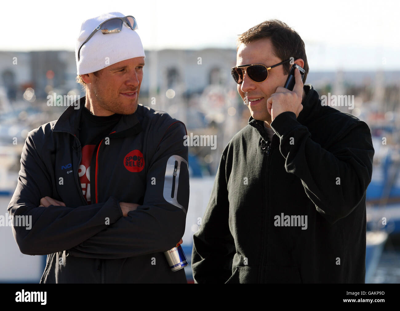 David Walliams (r) and James Cracknell prior to the straight of ...