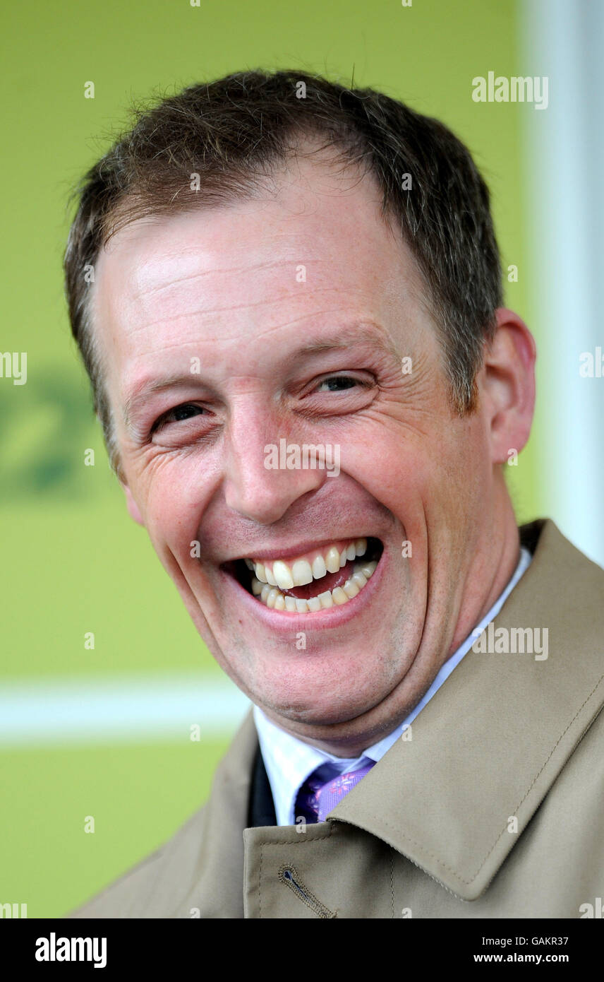 Horse Racing - The 2008 John Smith's Grand National Meeting - Aintree ...
